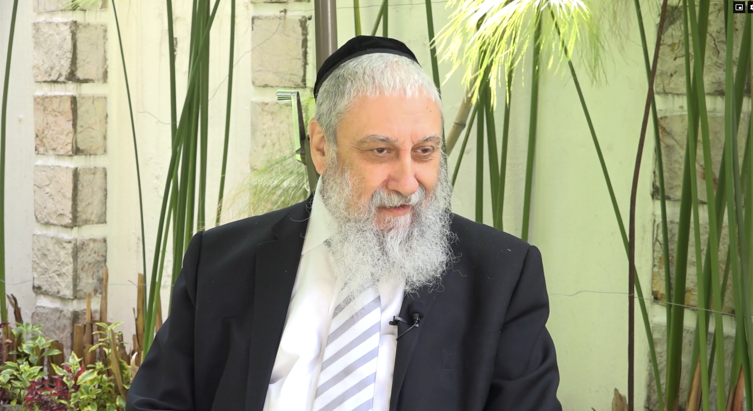 Shabbos Under Shock In Caracas | Ami Magazine